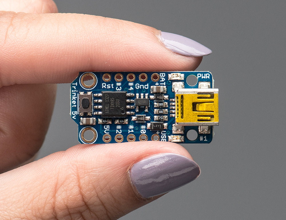 Adafruit Trinket - Mini Microcontroller - 5V Logic - — Robot Italy