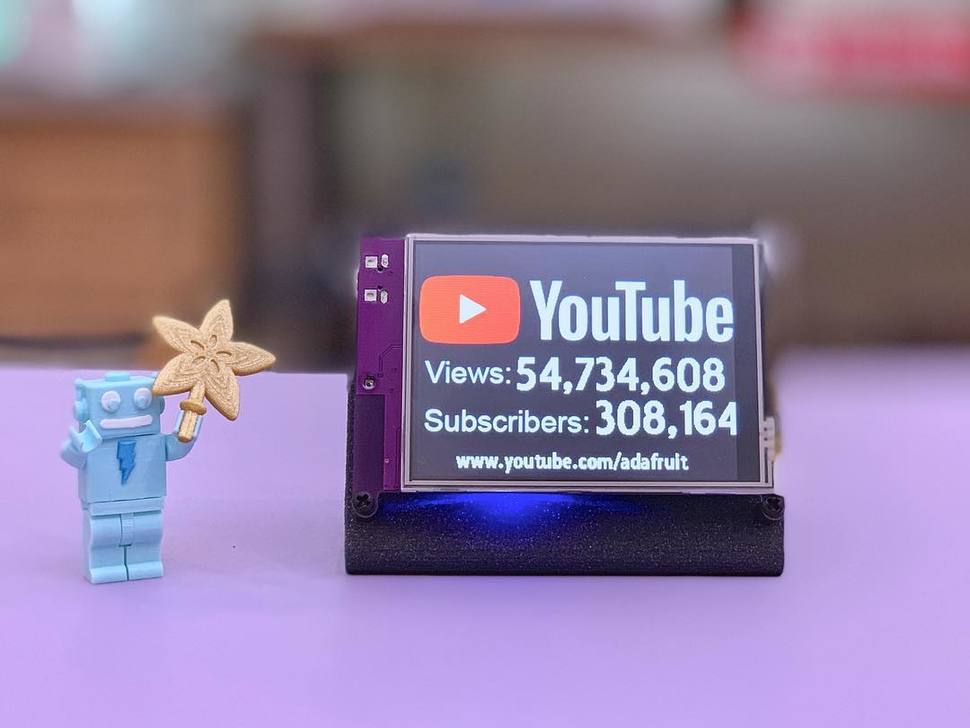 Adafruit Pyportal Circuitpython Powered Internet Display — Robot Italy